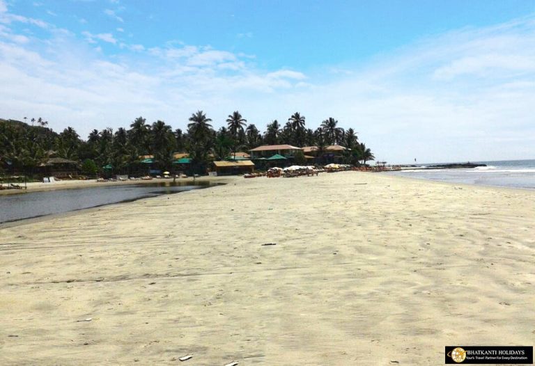 Morjim Beach Goa - Bhatkanti Holidays